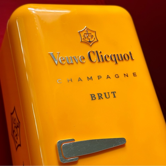Veuve Cliquot | Storage & Organization | Veuve Clicquot Champagne Brut ...